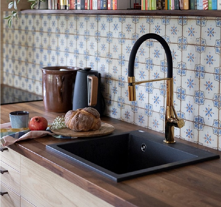 LAVEO SUDOPERA ALENA CRNA 490x490/200mm